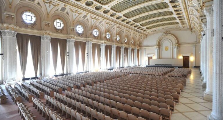 Vizitează Palatul Parlamentului | Rezervări | Program și bilete